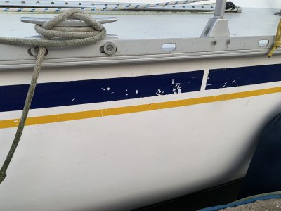 Repairing damaged boat stripe decals | YBW Forum